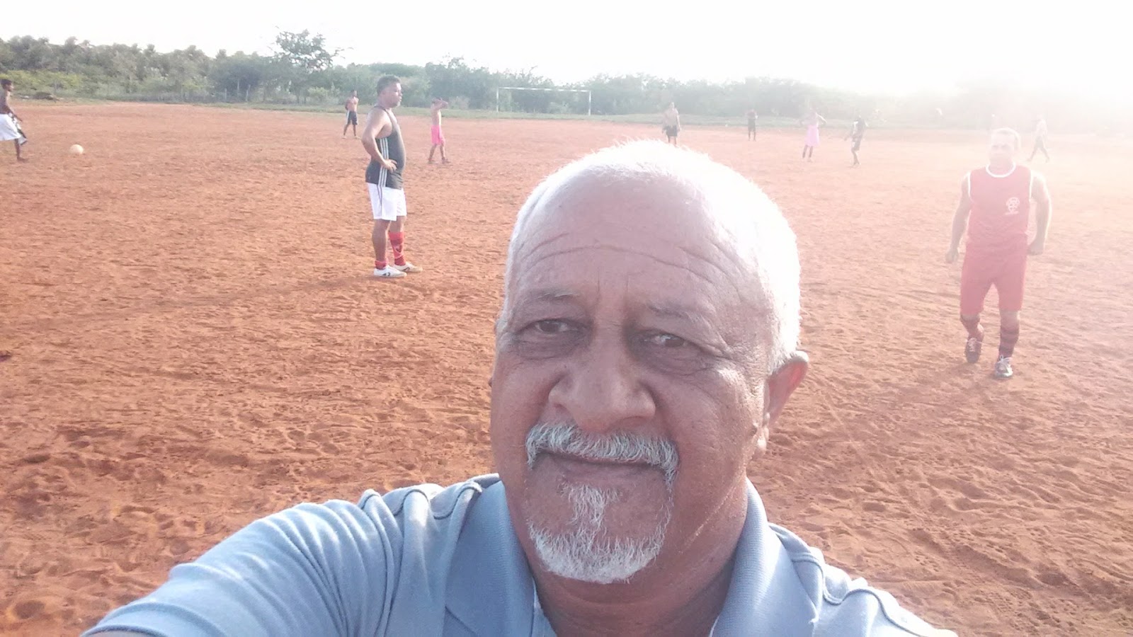 Petrolândia em Foco: O Poeta Tony Xavier, volta ao campo e relembra ...