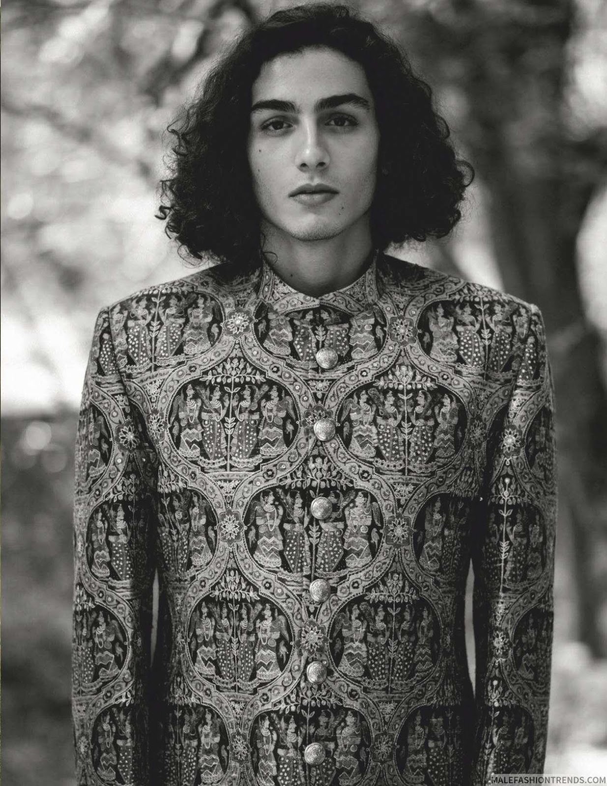 Bikramjit Bose captura looks tradicionales para GQ India