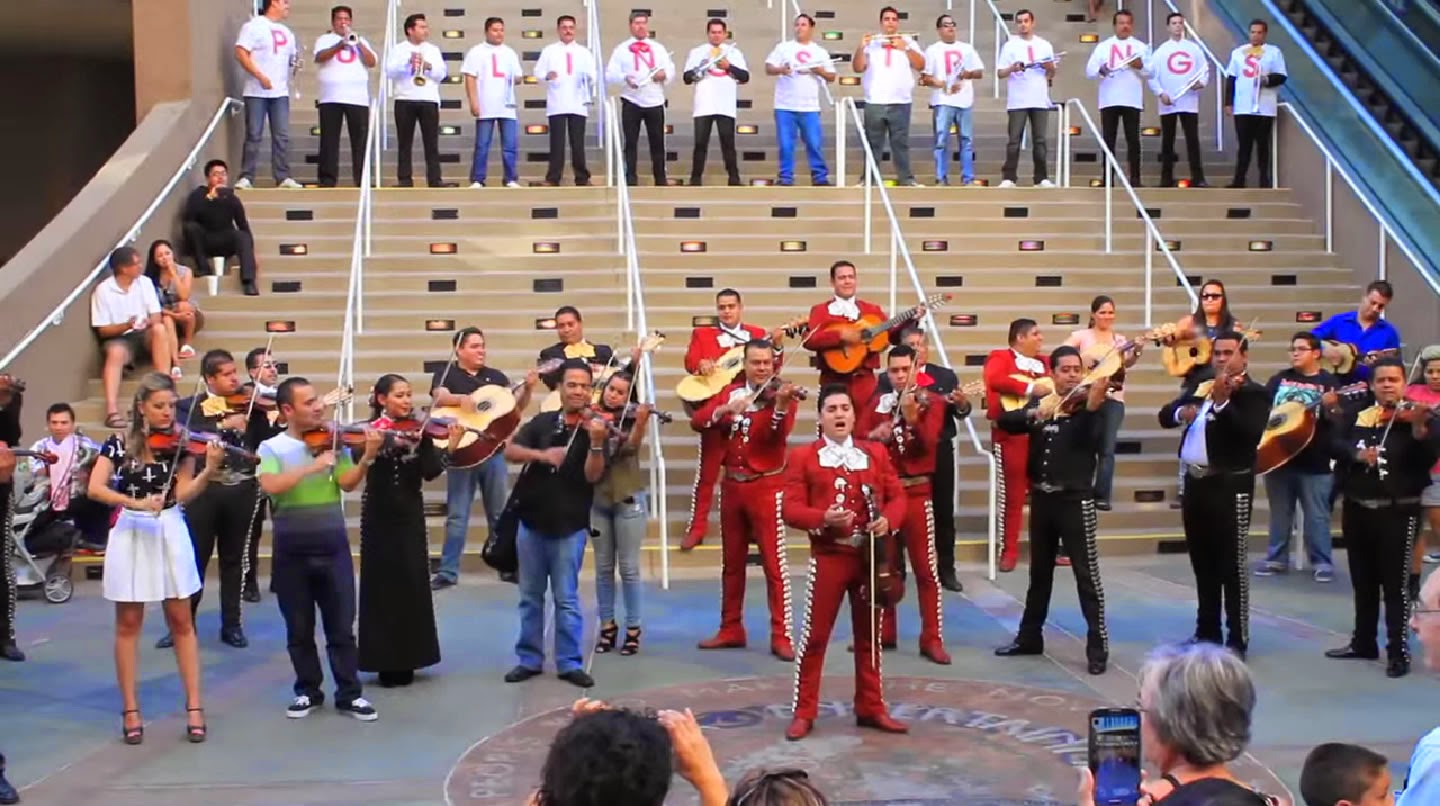 Pulling Strings Mariachi Flashmob! - Flash Mobs in the World