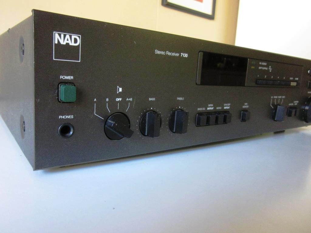 Speakerholic: NAD 7130 Receiver