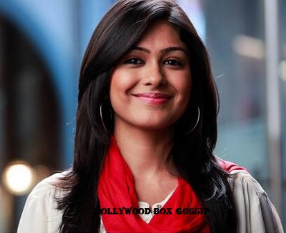 Mrunal Thakur Age, Height, Wiki, Biography, Weight, Husband, Birthday ...
