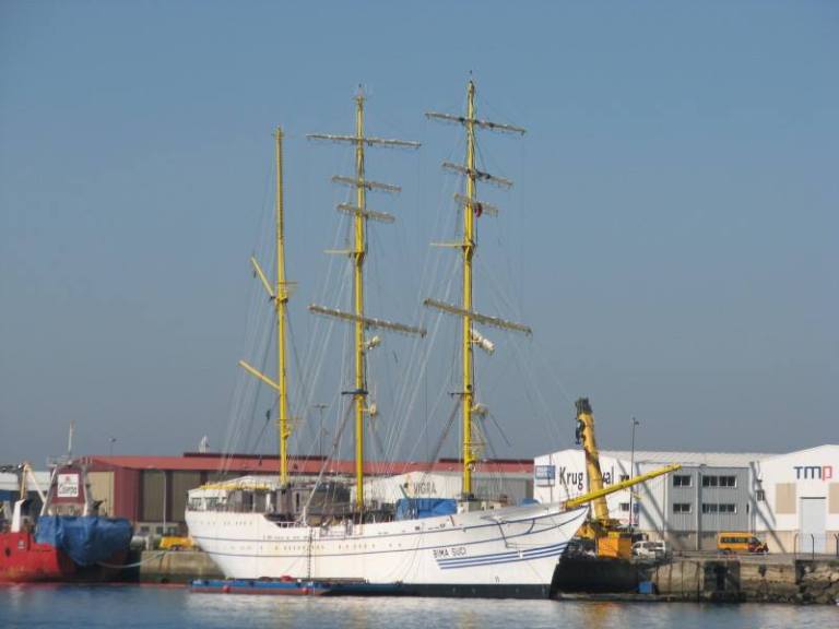 Garuda Militer: [Foto] KRI Bimasuci