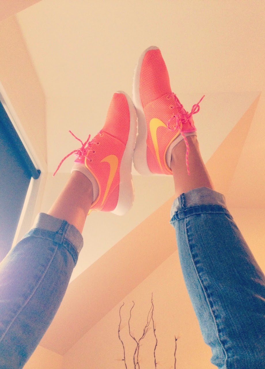 Dannii with Two I's: TODAY BE A SNEANS DAY