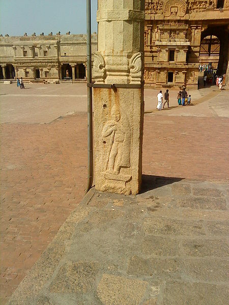 Tamilnadu Tourism: Brihadeeswarar Temple – Sculptures