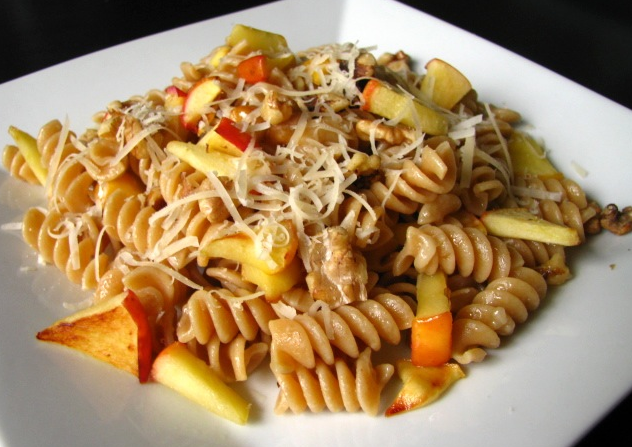 two foodies & a pup: Apple Walnut Pasta