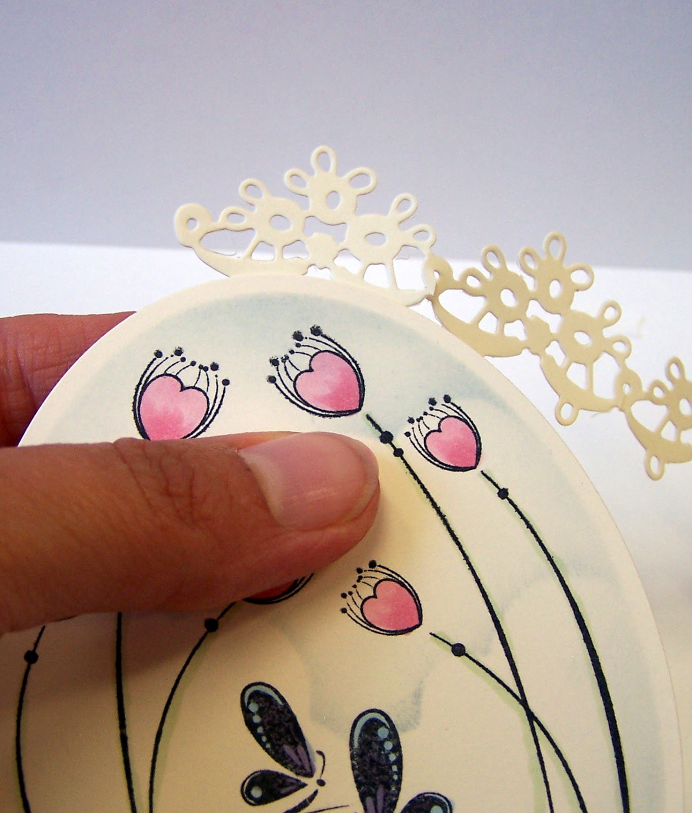 Prickley Pear Stamps: Heidi's Creating Curved Lace Tutorial