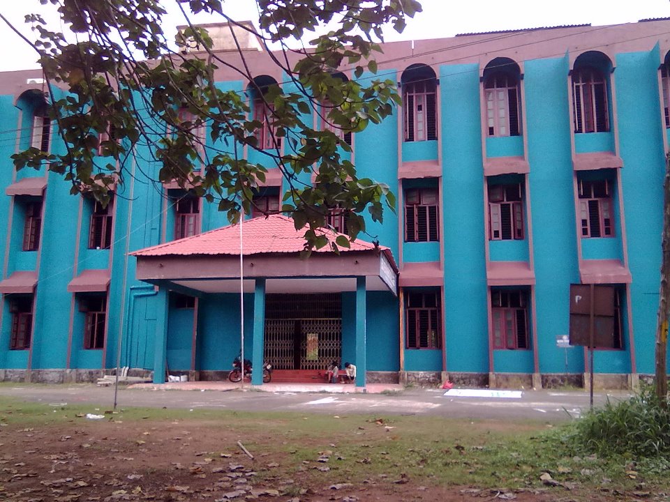 TT Jamshadali: PTM Govt College Perinthalmanna | Excellent Place for ...