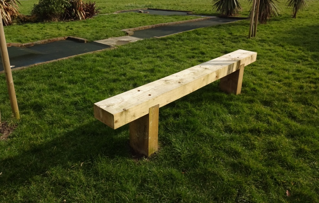 The Ham and Egger Files: A revisit to Splash Point Mini Golf in Worthing