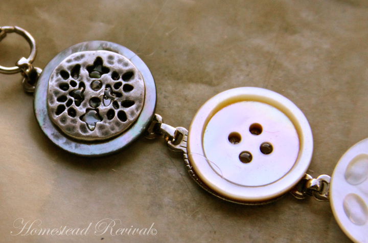 Homestead Revival: Button Bracelet Tutorial