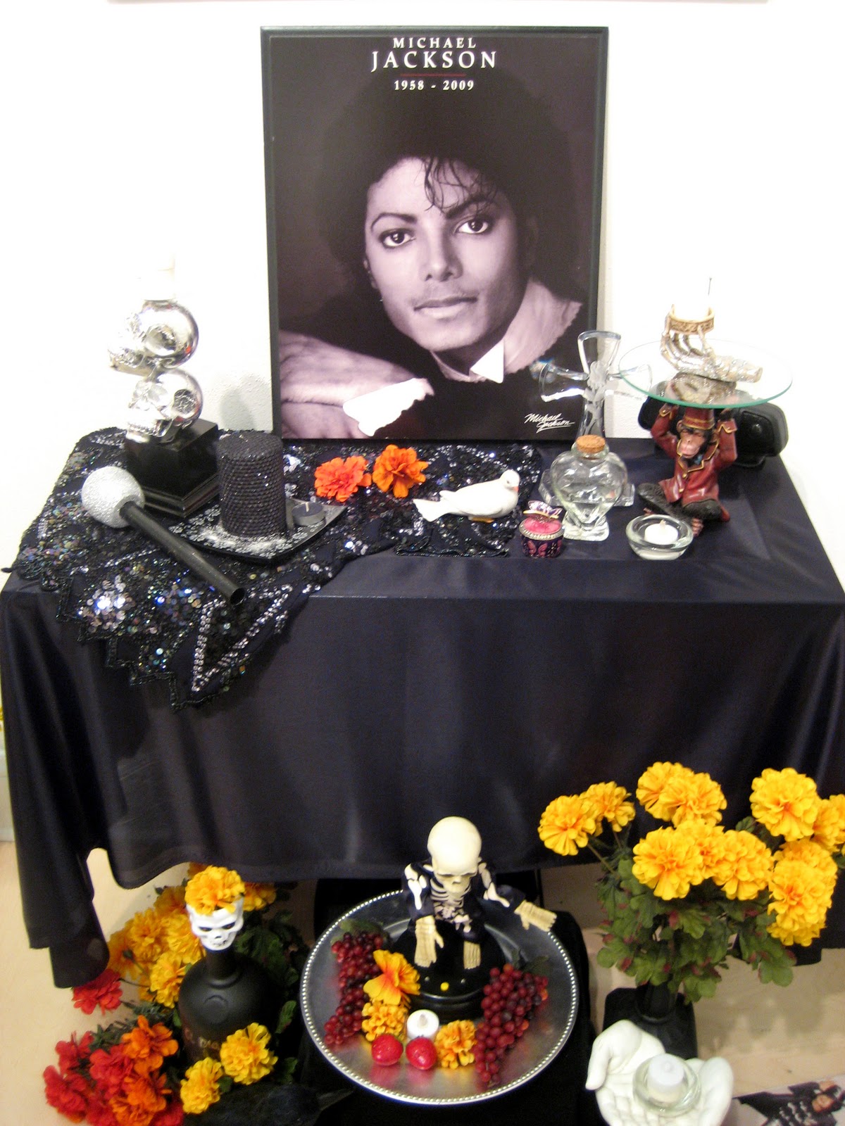 Justine's Halloween: Celebrating the dead through art and memory