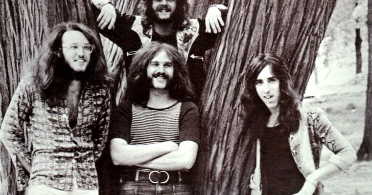 Dreaming About Other Worlds: Musical Artist - Looking Glass