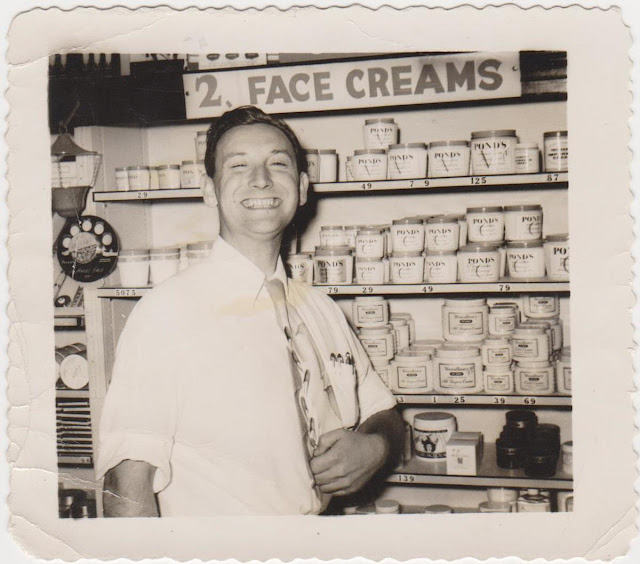 A Collection of 18 Funny Snapshots of Men Posing With Signs ~ Vintage ...