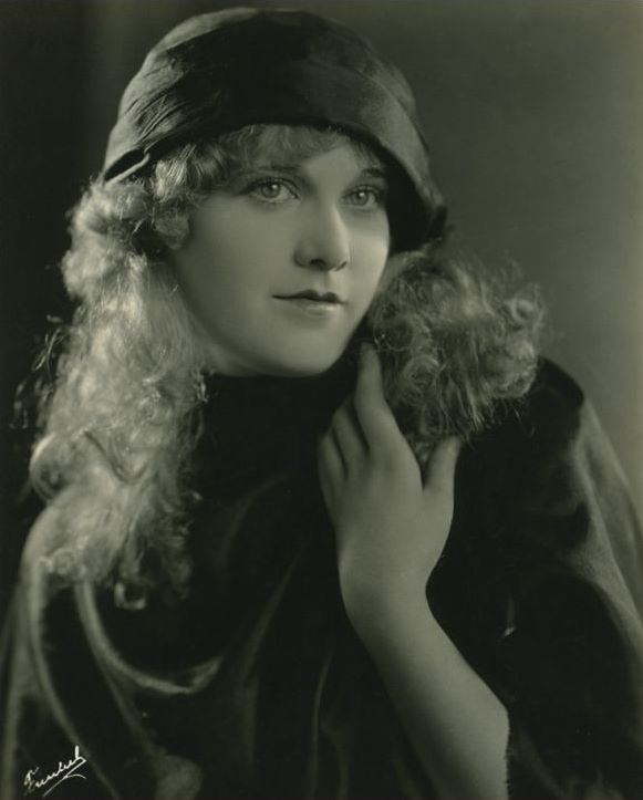 My Love Of Old Hollywood: Esther Ralston (1902-1994)