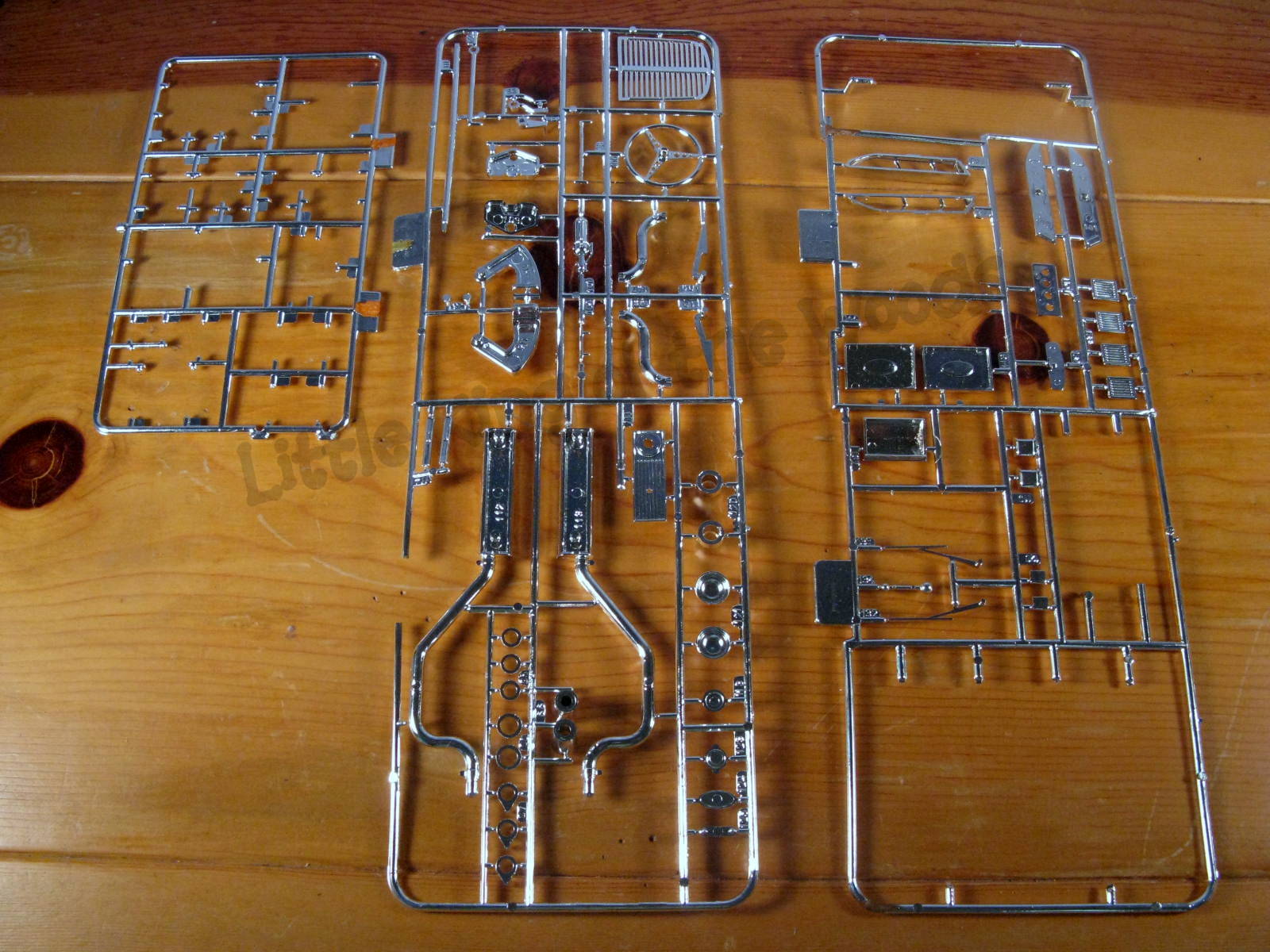 Jim's collections: Lindberg GT-200 model kit