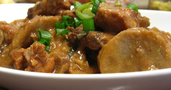 Elinluv's Tidbits Corner: Braised Pork Ribs And Taro/Yam