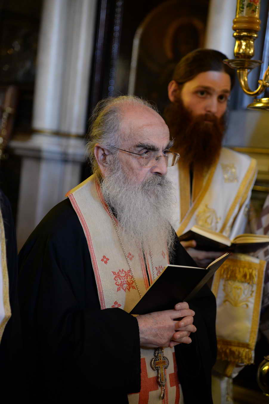 Θεοφιλέστατος Επίσκοπος Κερνίτσης κ. ΧΡΥΣΑΝΘΟΣ: ΤΟ ΜΥΣΤΗΡΙΟ ΤΟΥ ΙΕΡΟΥ ...