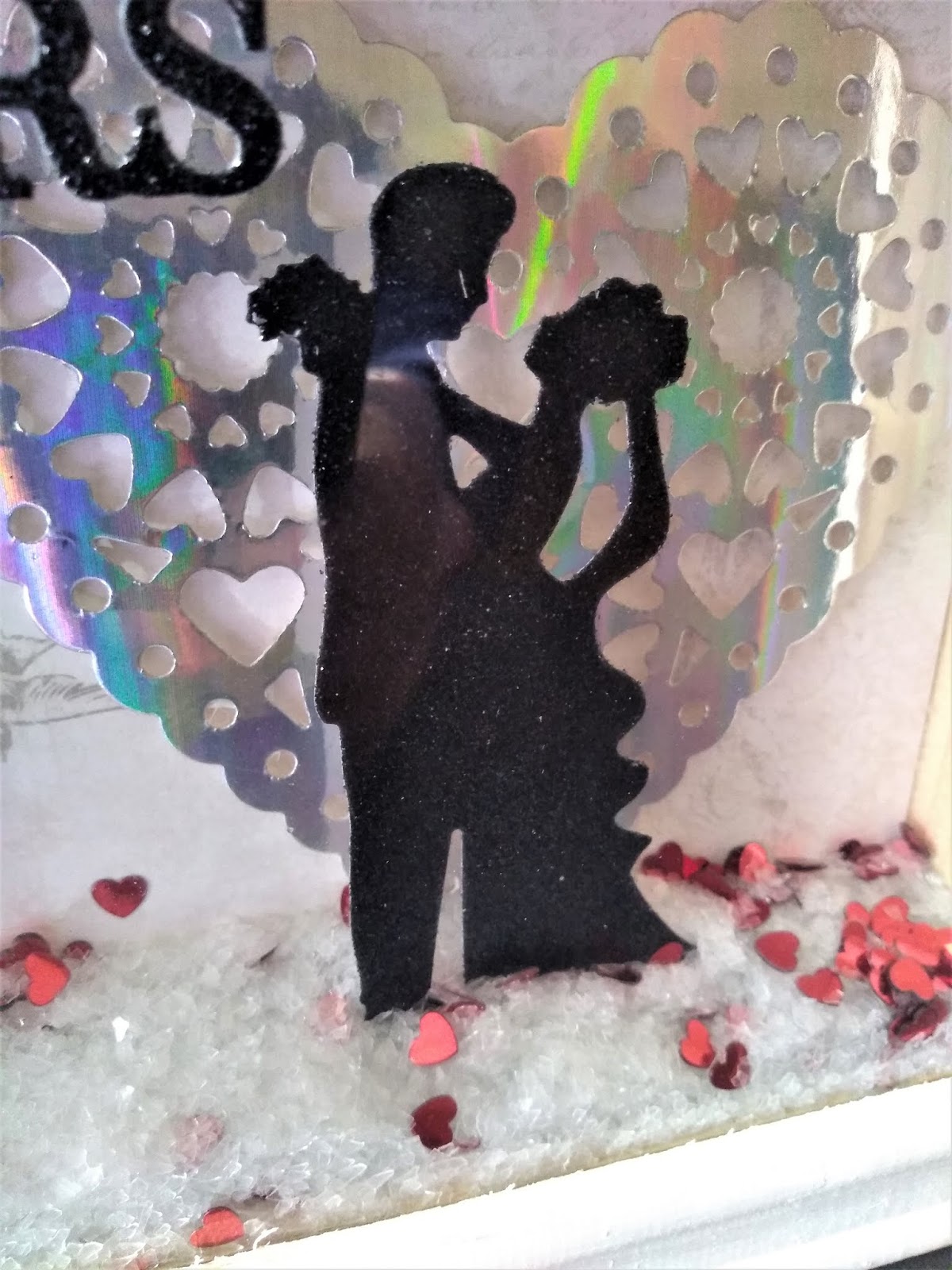 IcedImages: Wooden Wedding Box Frame