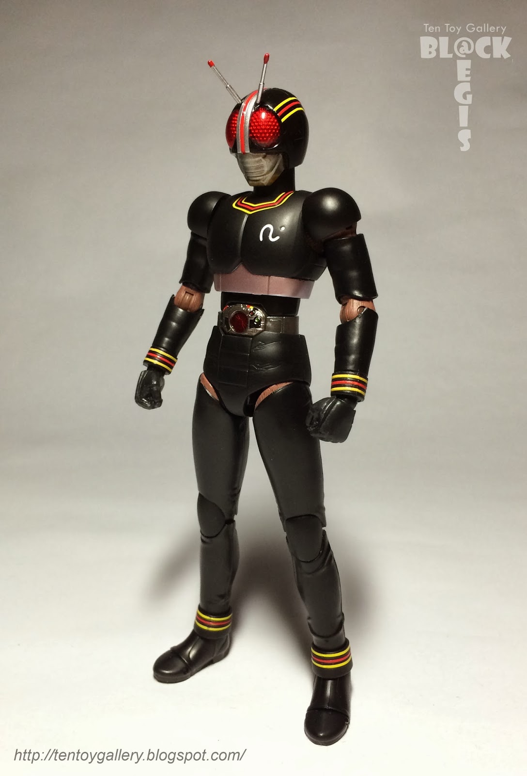 Ten Toy Gallery: Review: S.H.Figuarts Masked Rider Black Renewal