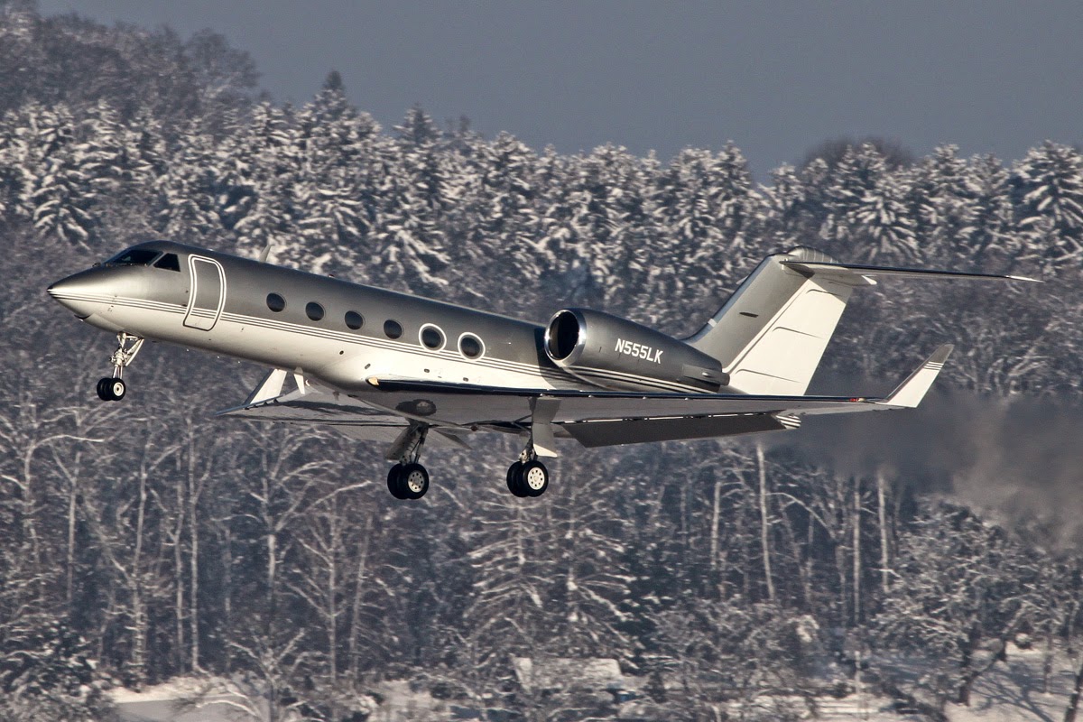 Planes and Trains - Planes 2014: N555LK / Gulfstream GIV-SP / Heliflight