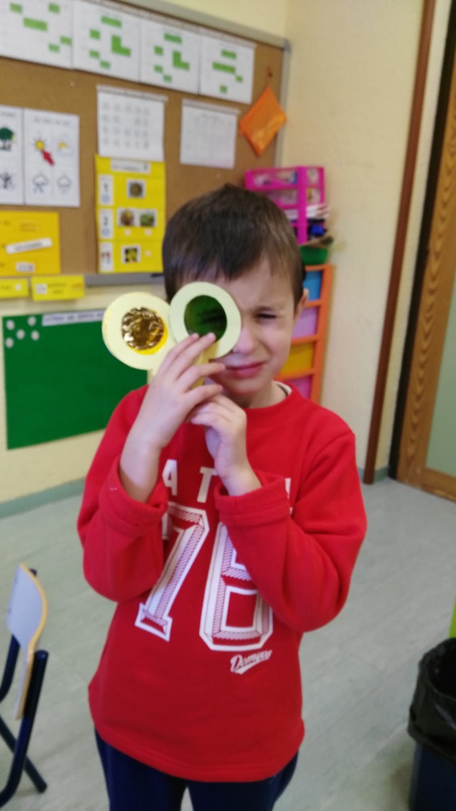 Hormigas informáticas: JUGAMOS CON LOS SENTIDOS