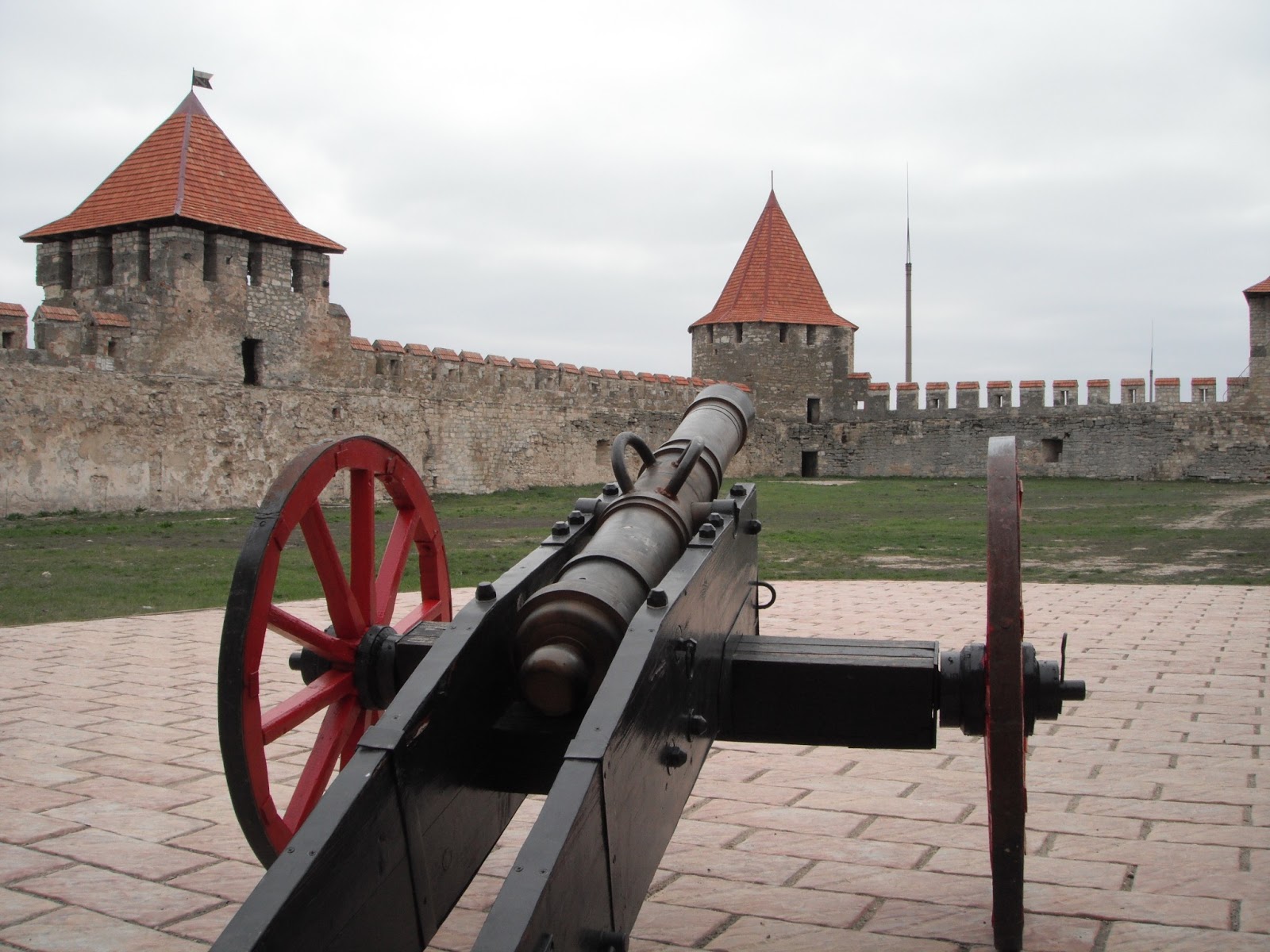 Exploring Moldova: Day trip to Bender and Tiraspol