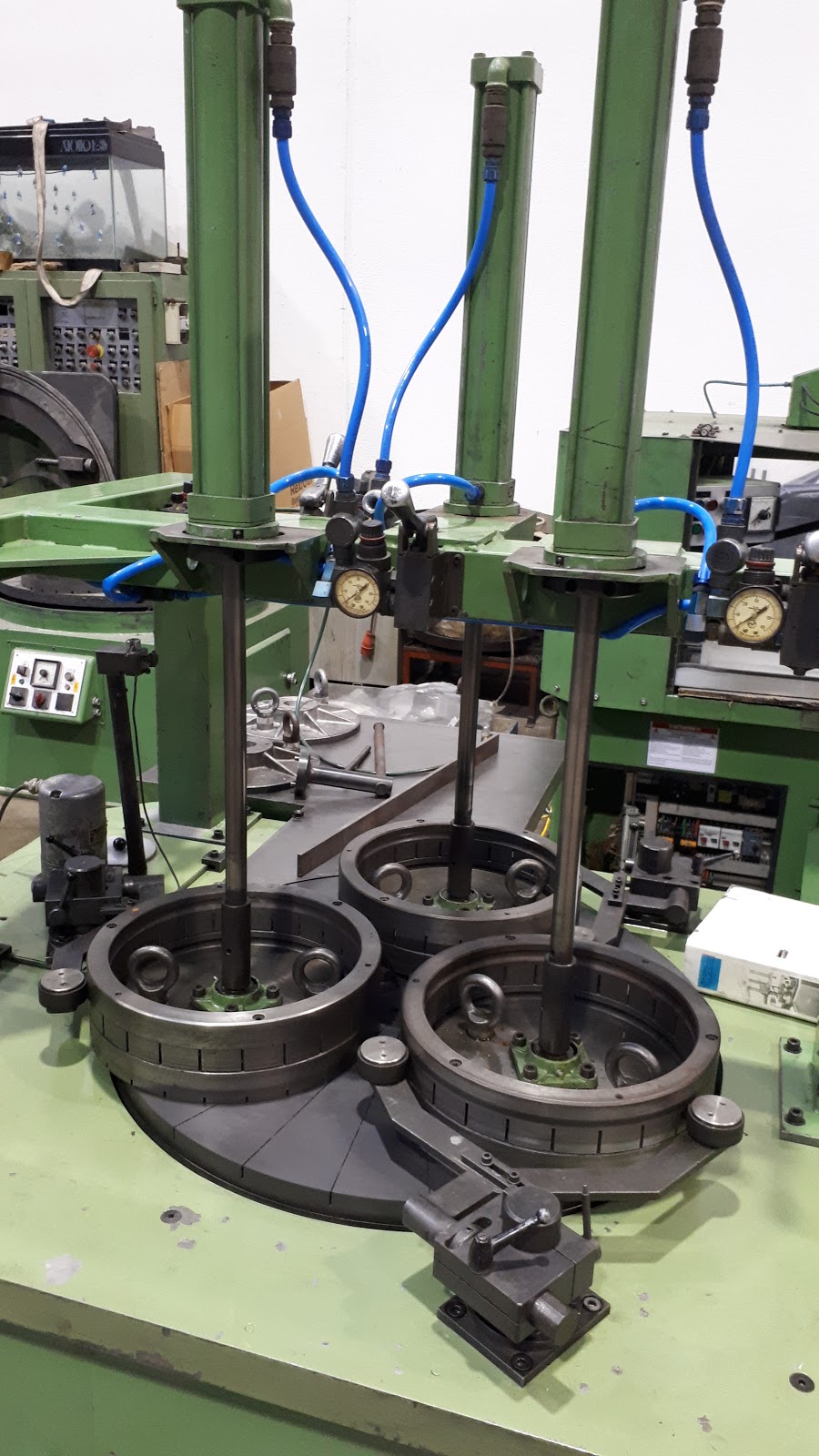 Mimu macchine utensili machine tools werkzeugmaschinen: Lappatrice ...