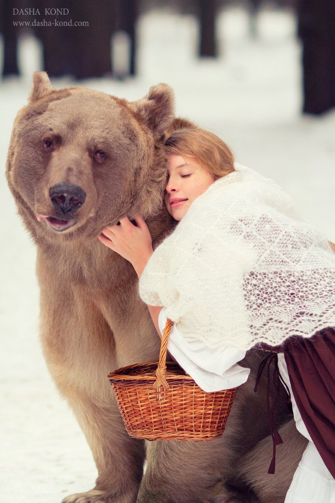 White Wolf : Photographer Re-Creates Mesmerizing Fairytales With Real ...