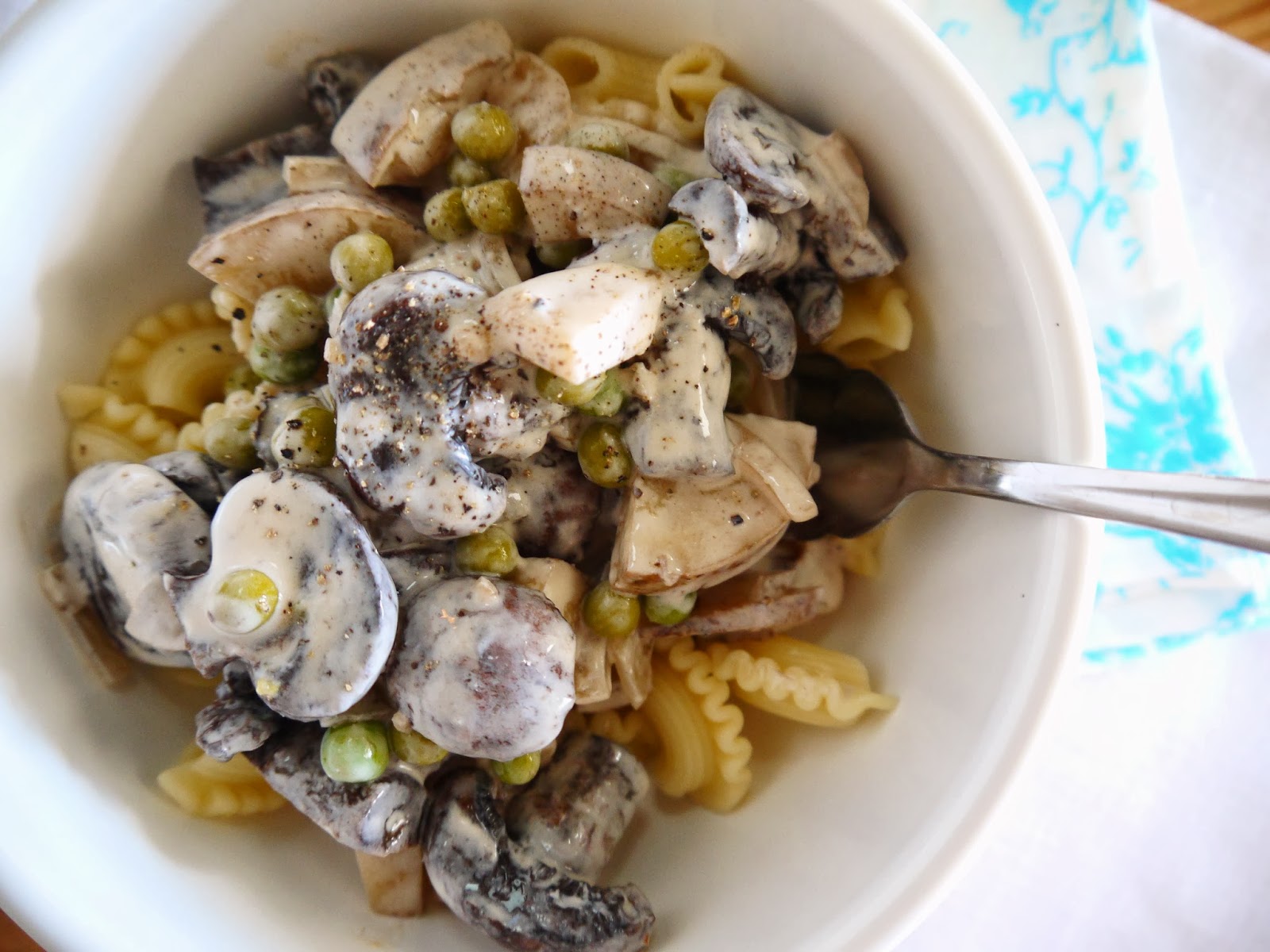 Eighty Twenty: 80--- Slow Cooker Vegetable Stroganoff