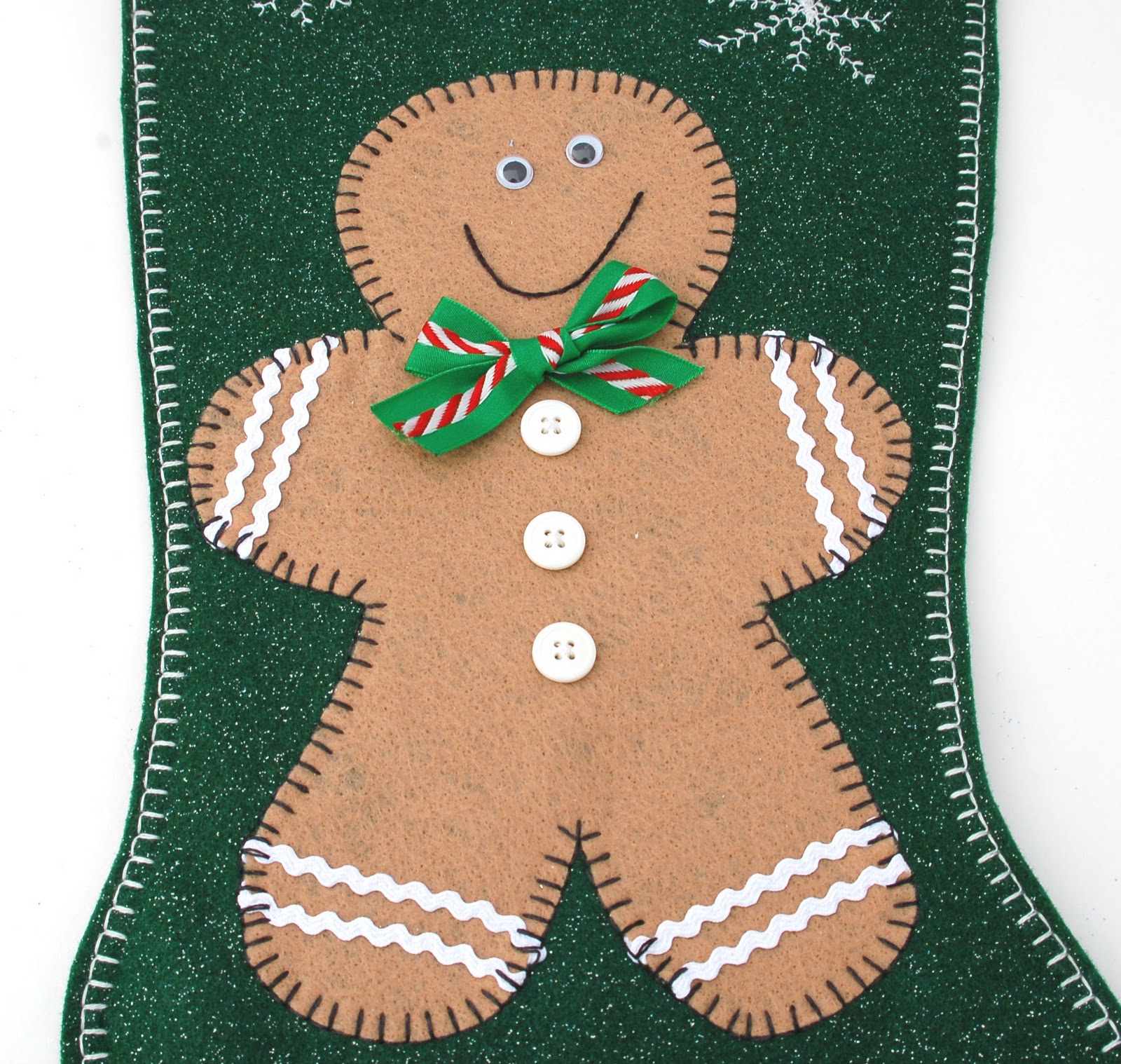 Rhinestones and Ribbon: Cricut Christmas Stockings