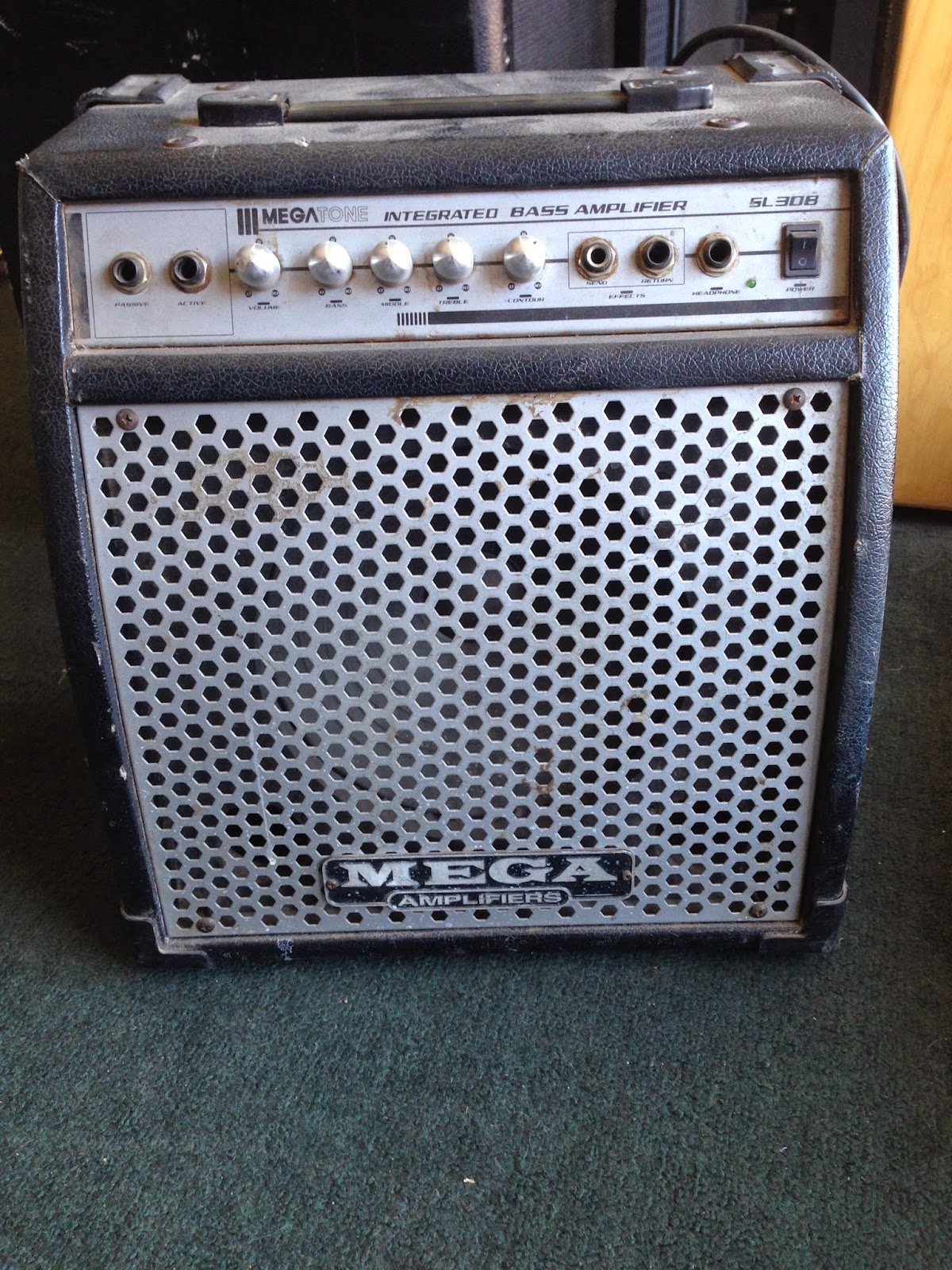 Amplificador Megatone para bajo SL308 a $1,200 ~ Mariko music