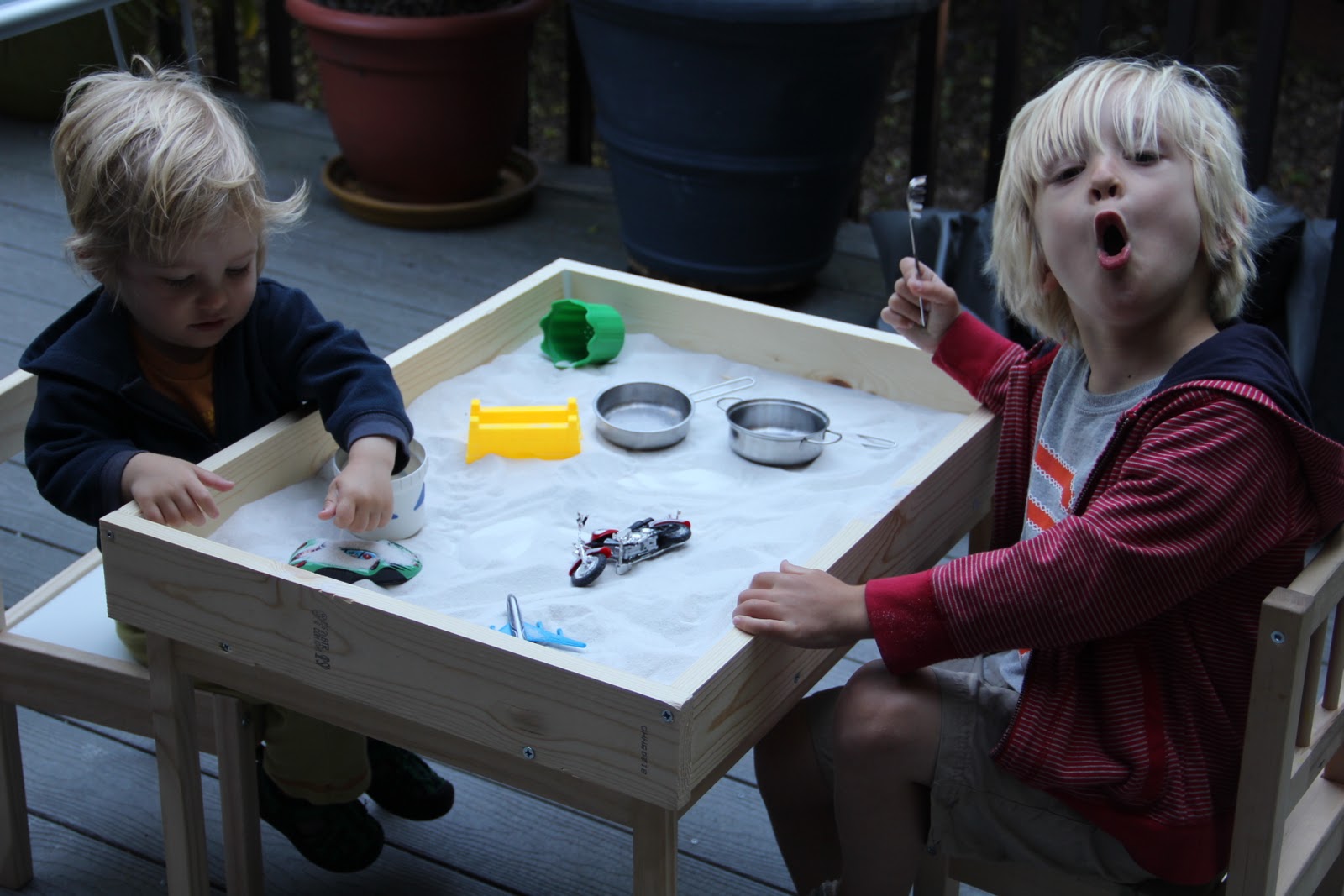 Pencilick: Sand Table - DIY
