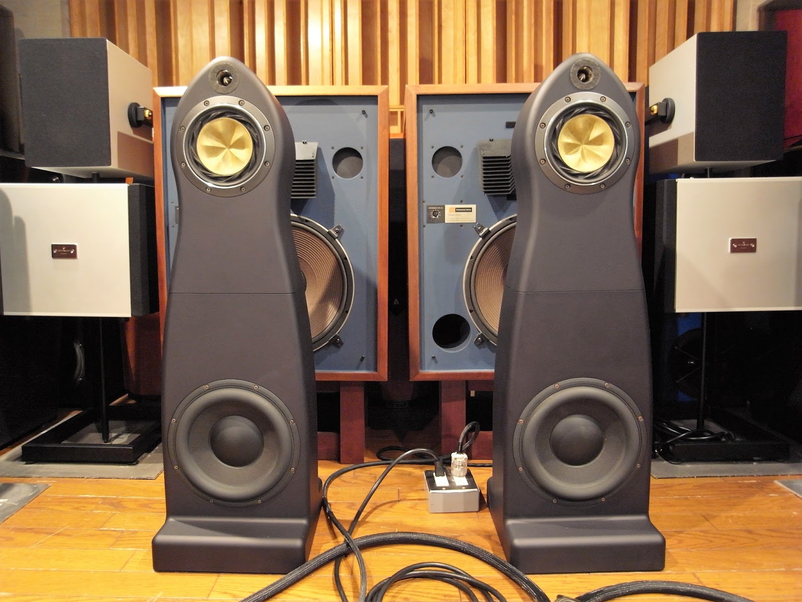 SIS AUDIO BLOG: 中古品情報 AUDIO-MACHINA THE PURE SYSTEM