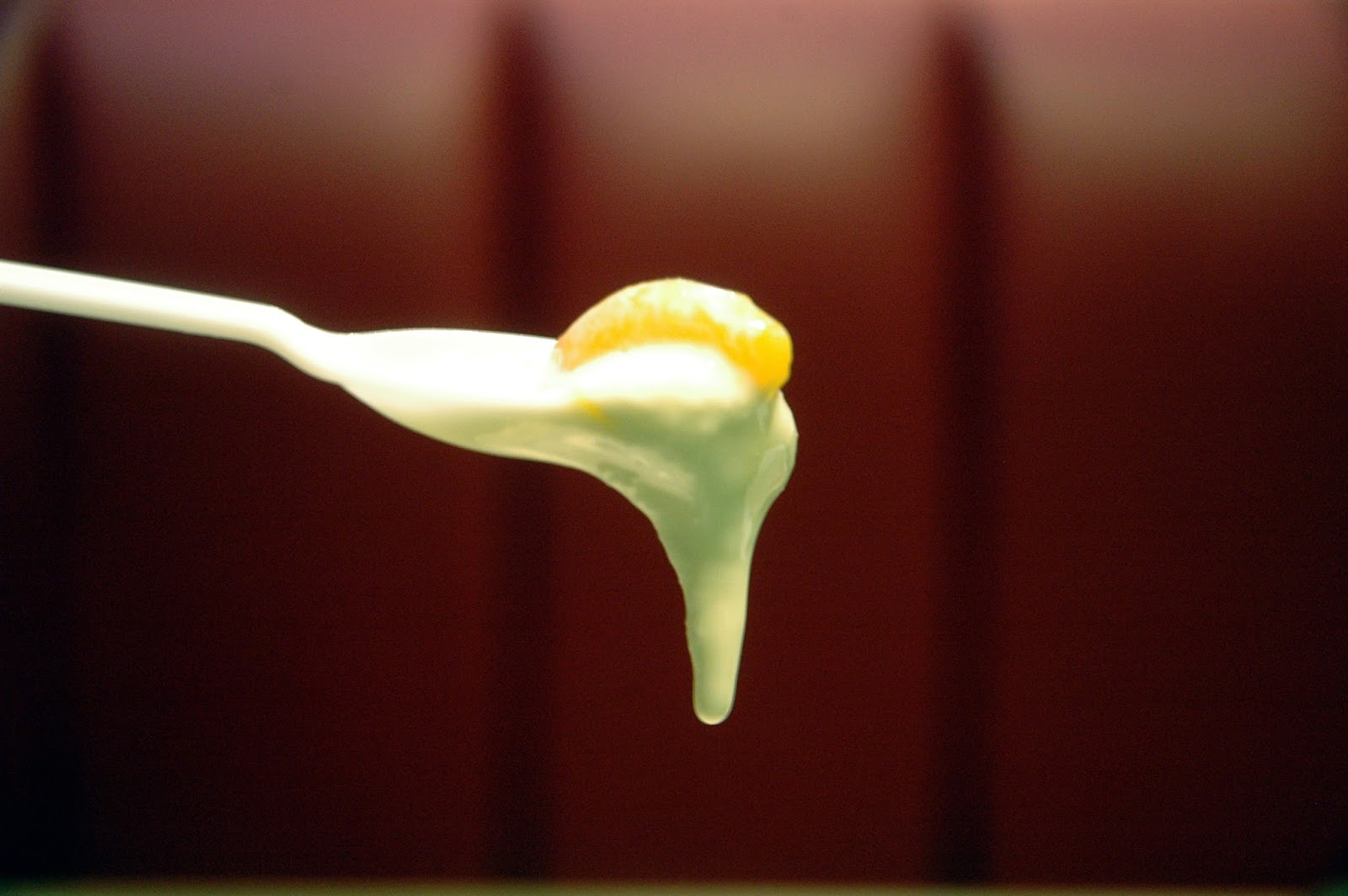 DUDE FOR FOOD: Peaches and Mangoes for a Sundae Twist: The New Jollibee ...