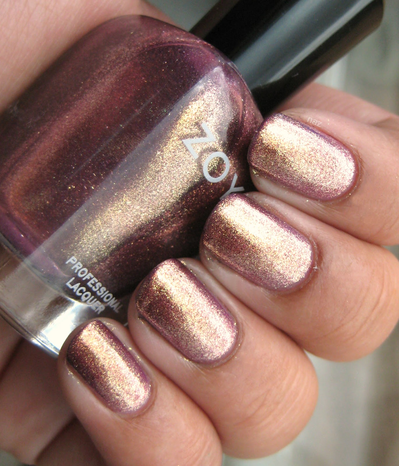 Naz's Nails: Zoya Faye