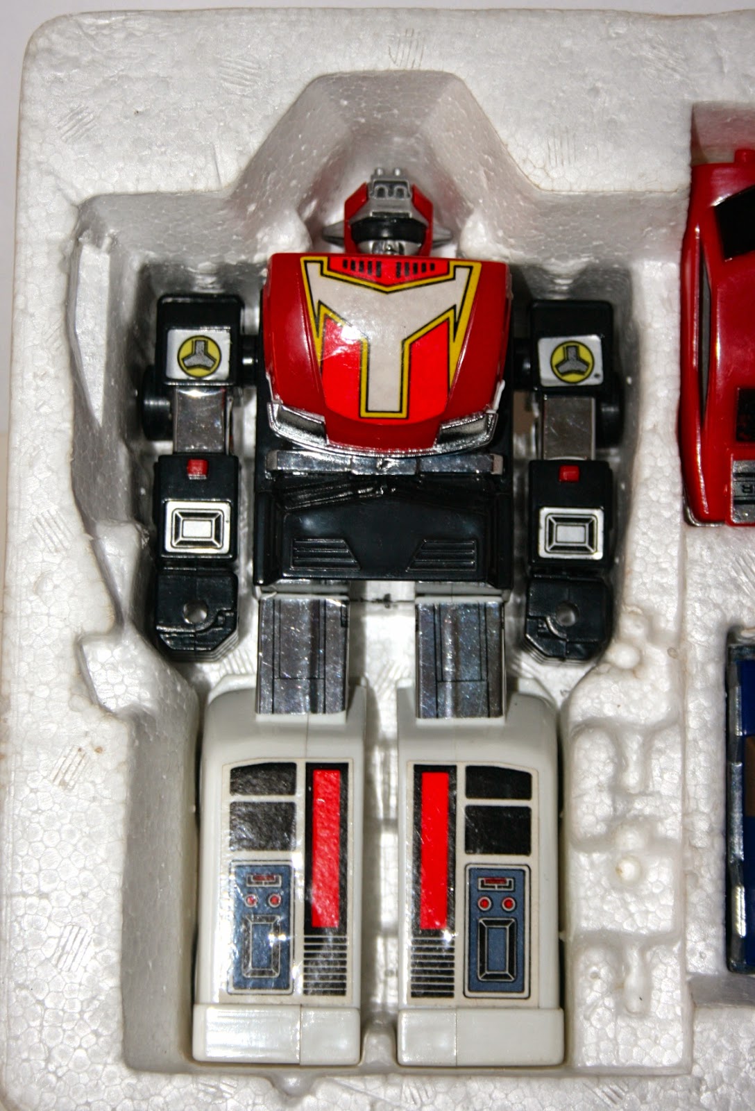 EL DRAGON DORADO: TURBO RANGER POWER RANGER HIGH SPEED FIGHTING TEAM