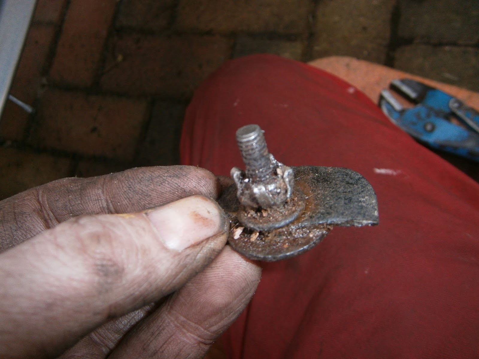 Lotus Excel Restoration: Removing the radiator, PAS pump and oil cooler