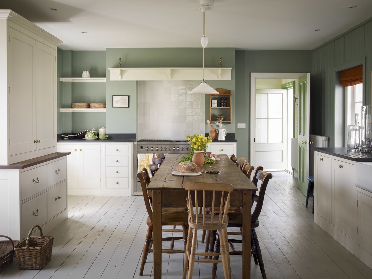 Content in a Cottage: Welsh Farmhouse Kitchen to Love