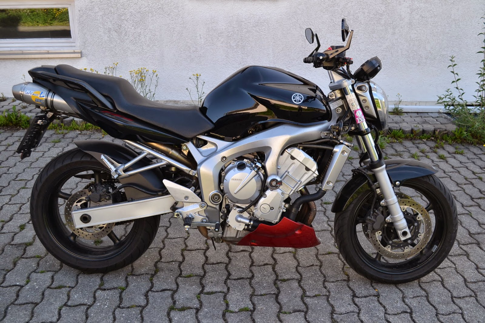 gebrauchte Motorräder + Schraubertipps : Yamaha FZ 6 N Fazer RJ07 Bj.2004