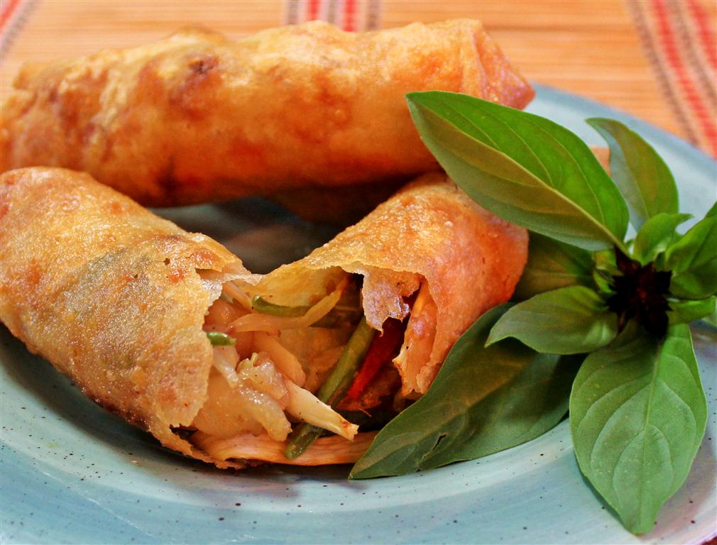 Guam Firehouse Cook: Let's Make Some Lumpia!!!!