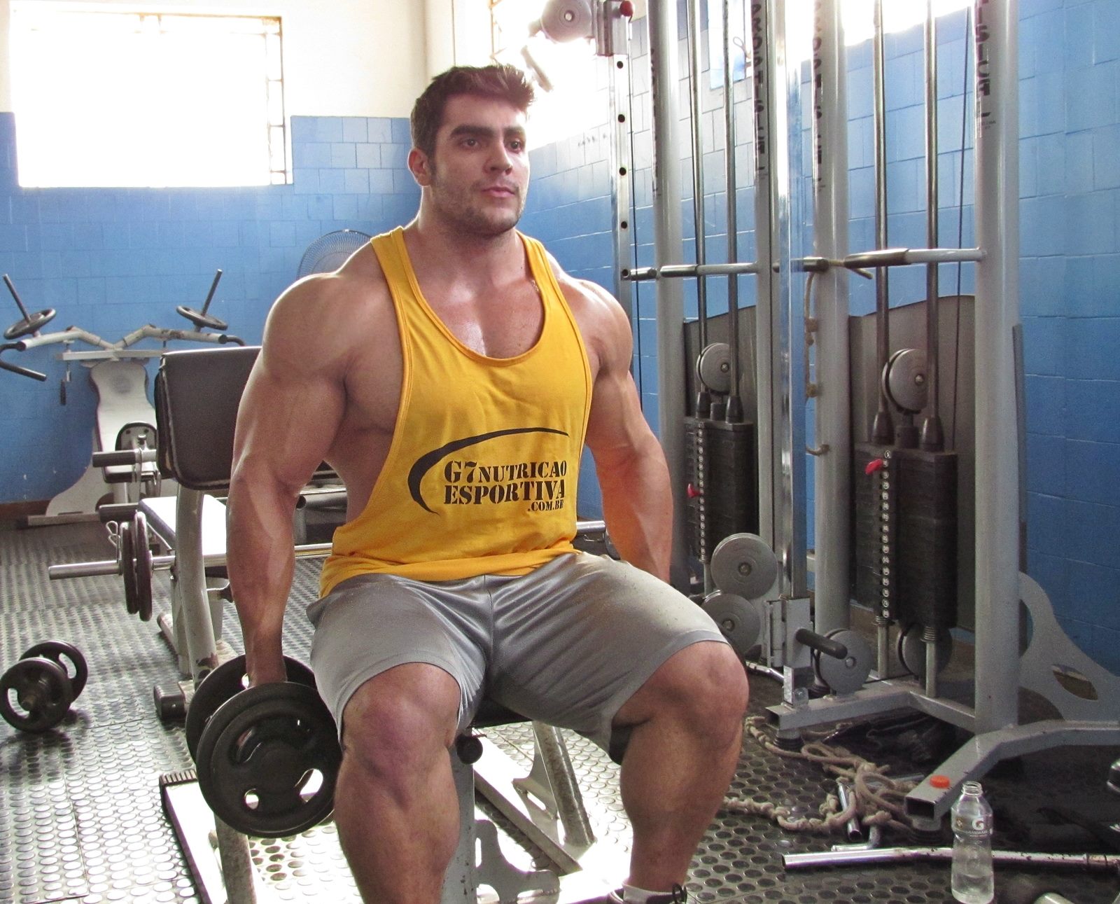 Muscle Lover: Brazilian bodybuilder Felipe Mattos