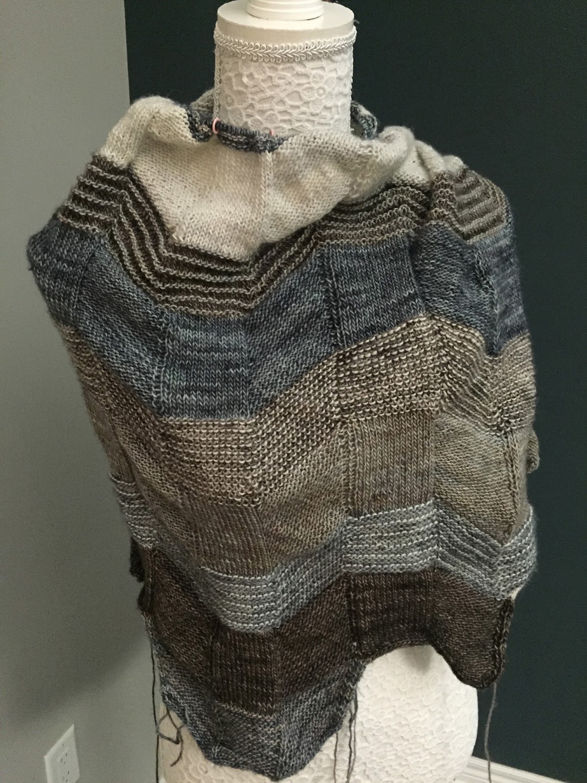 A Really Good Yarn: Knit one to give, give one to knit, or treat yourself!