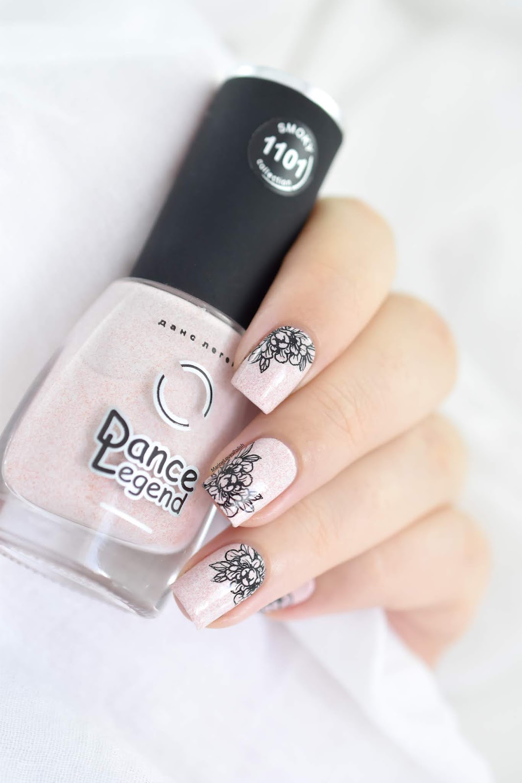 Nail art floral ft. Bundle Monster Tattoo Collection