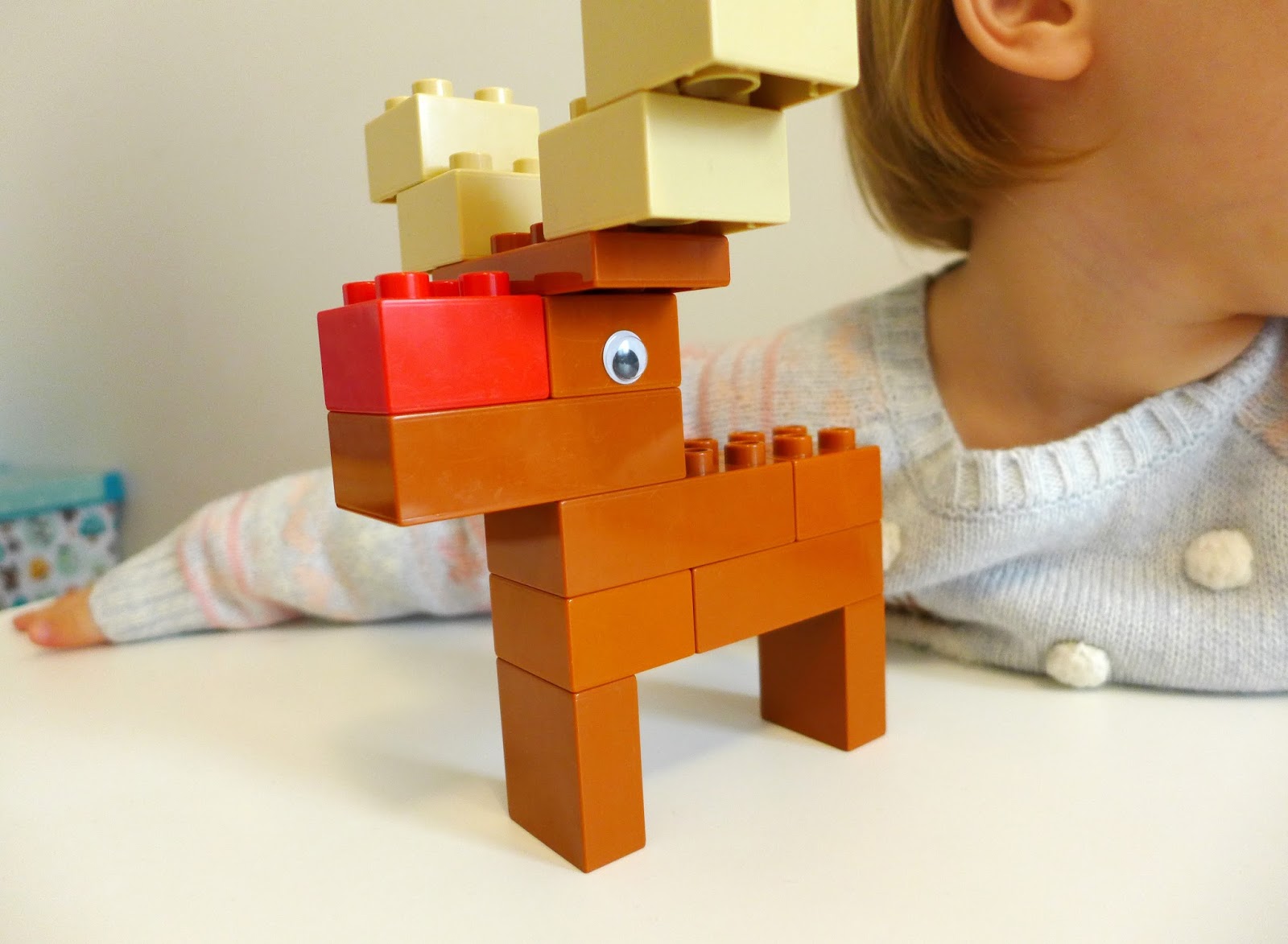 LuLaj: Renifer Rudolf z klocków Lego Duplo DIY