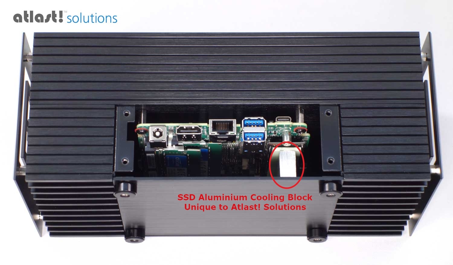 FanlessTech: The Akasa Turing PC