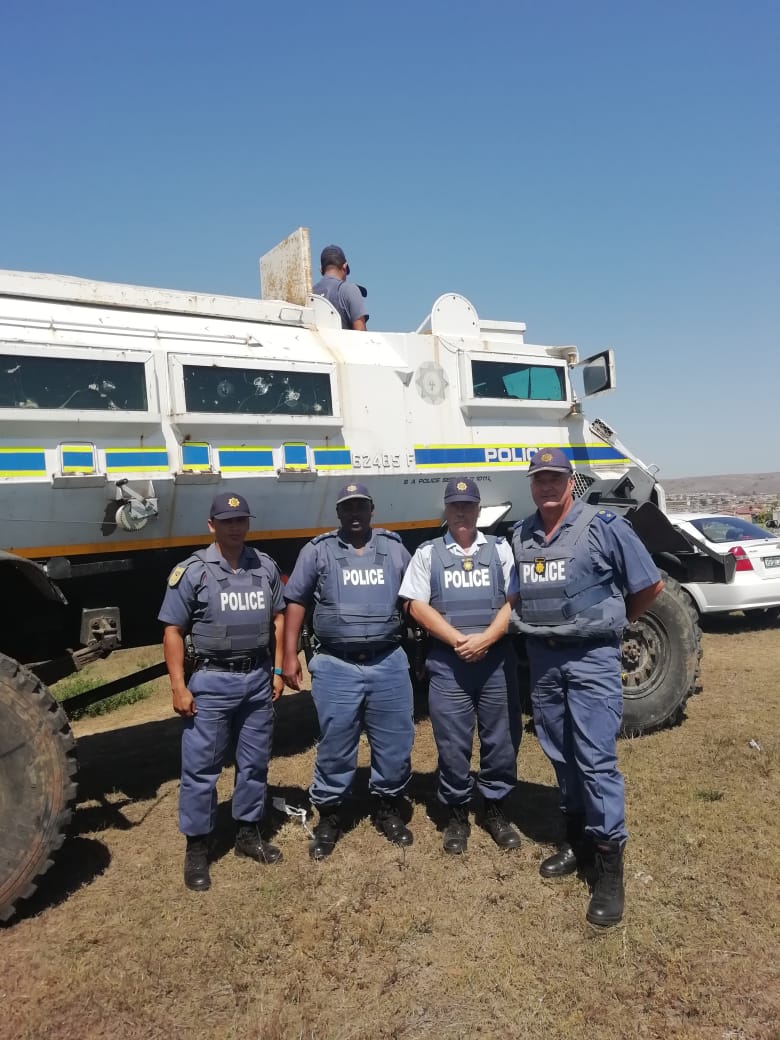 PORT ELIZABETH - POLICE WAGE WAR AGAINST GANGSTERISM IN PE'S NORTHERN ...