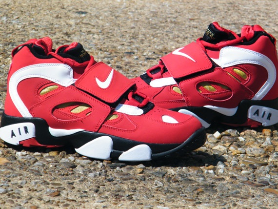 Nike Air Diamond Turf II
