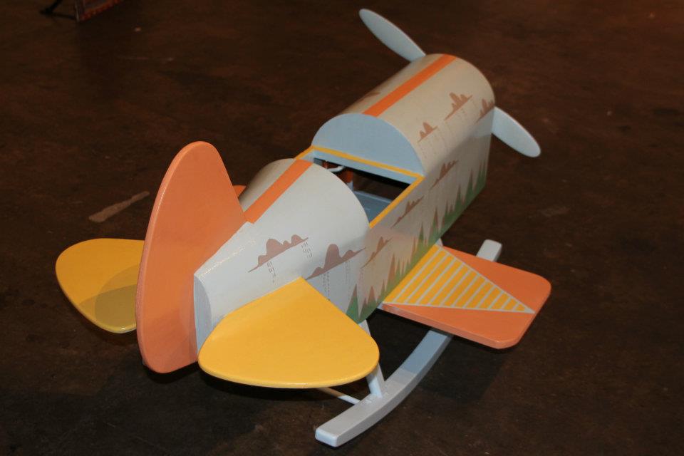 Erika de Vos: how to make a toy airplane