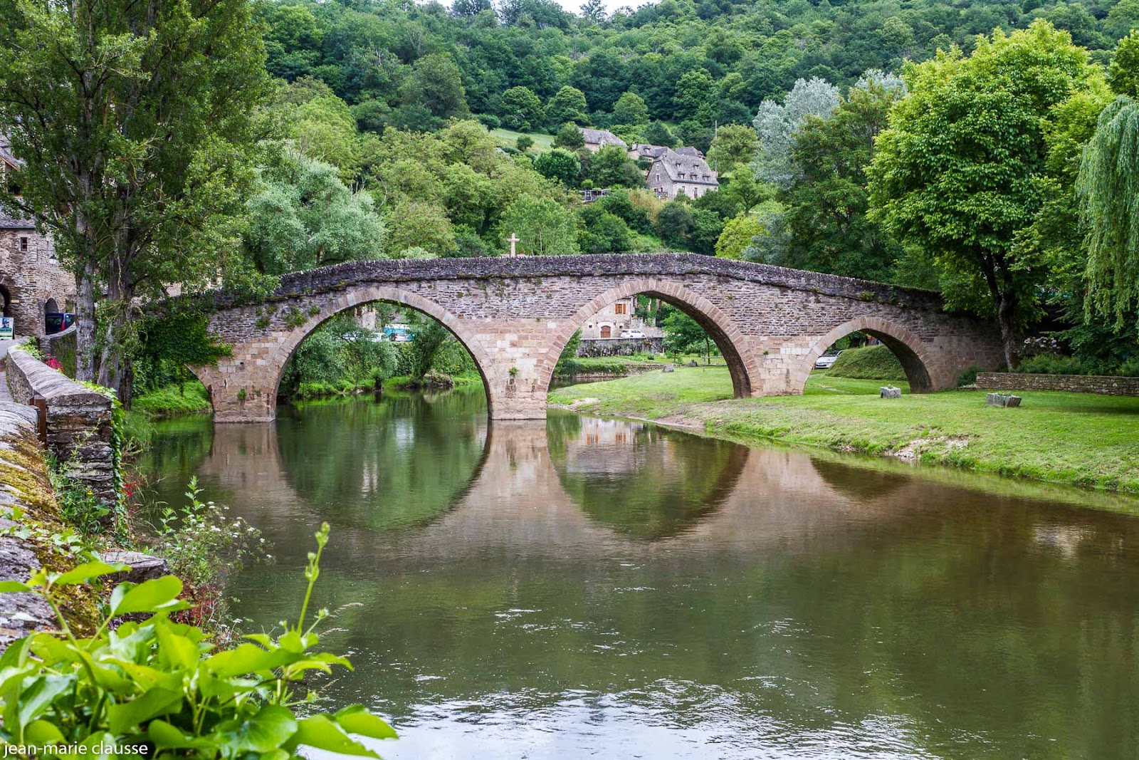 Découvrir la France en photos: 9 - BELCASTEL. (Aveyron - 12)