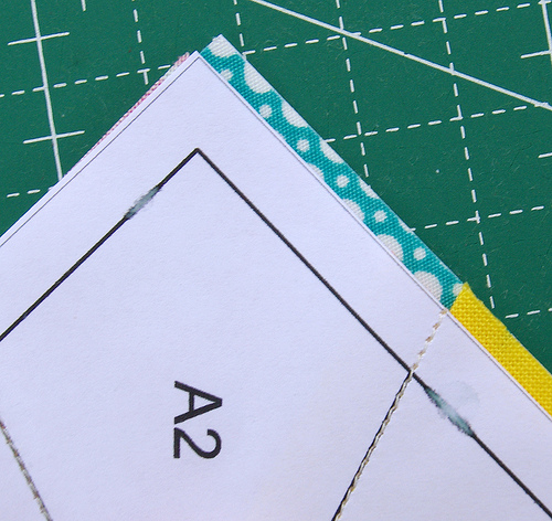 Hummingbird Quilt Block Tutorial | Red Pepper Quilts | Bloglovin’