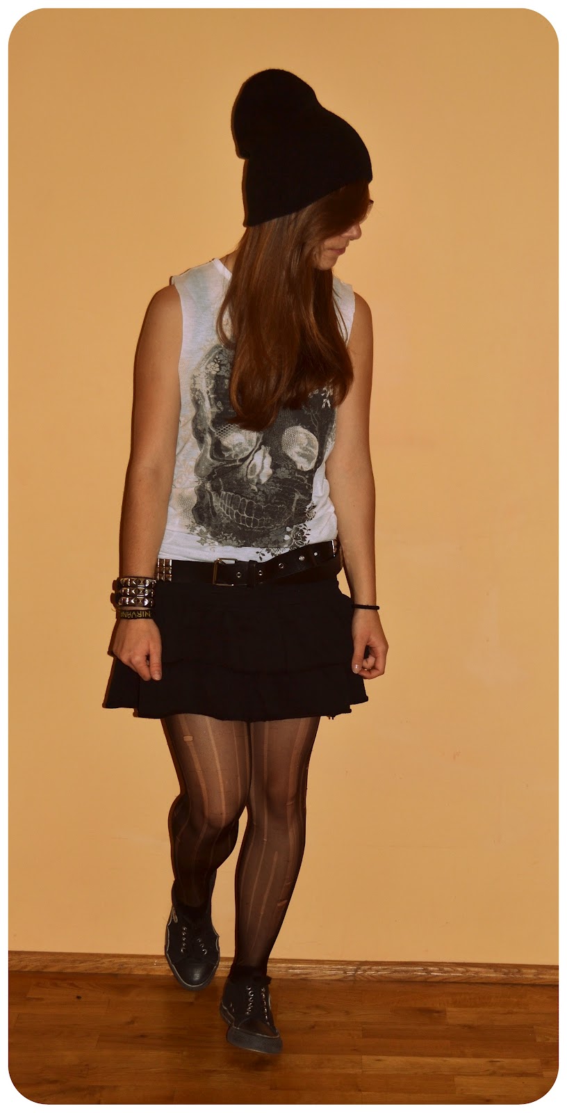 Tights ec·lec·tic : Deriving hosiery ideas, style, or taste from a ...